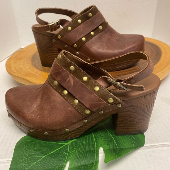 Kork-Ease | Shoes | Korks Studded Platform Hippie Bohemian Leather Clog ...